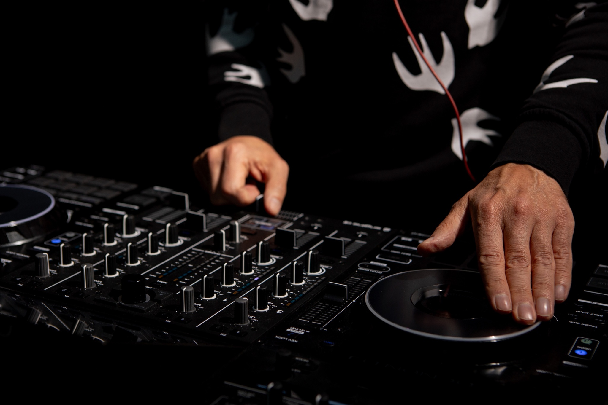 What's On | Live DJ Sets & Happy Hour Specials | Sabine